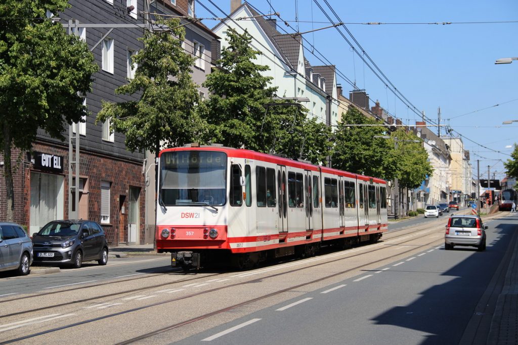 Dortmund – Straßenbahnen und Busse in Krefeld
